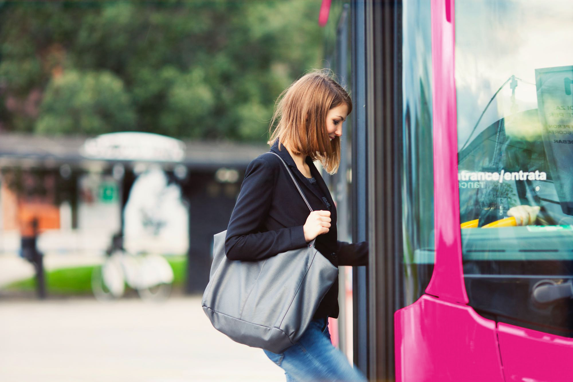 Está curioso para saber como é o ônibus da Buser por dentro? - Buser